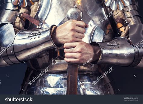 Hand Holding Sword 9 620 Ảnh Vector Và Hình Chụp Có Sẵn Shutterstock