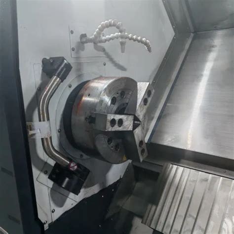 Automated Vertical CNC Drilling Lathe Slant Bed Axis CNC Milling Turning Turret Machine