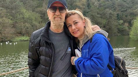 Ünlü sanatçı zeliha sunal ın eşi hayatını kaybetti