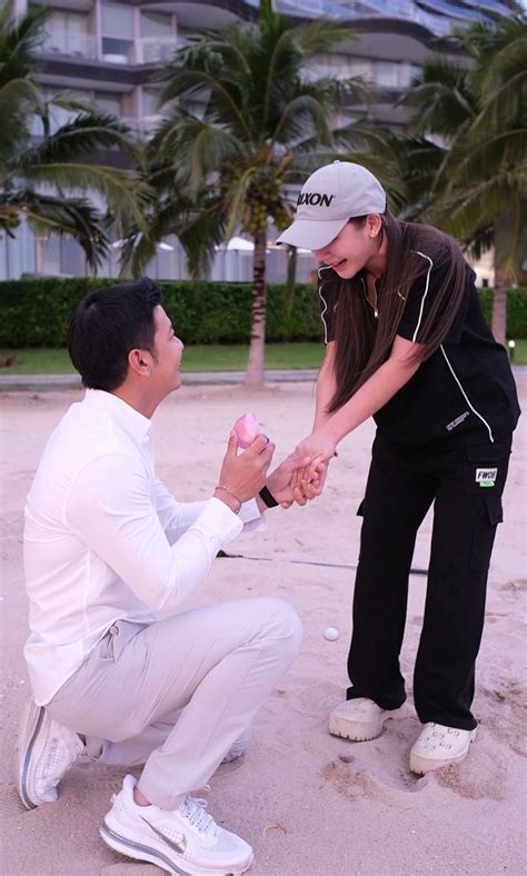 ครูเบียร์ นุติญา น้ำตาคลอ โปรต้า เซอร์ไพรส์ขอแต่งงาน เผยคำพูดซึ้งสุดโรแมนติก