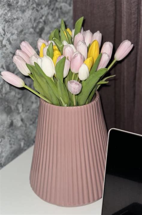 Керамічна ваза — ціна 300 грн у каталозі Вази Купити товари для дому та побуту за доступною