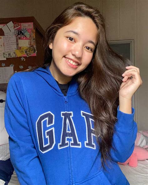 Anisah Yoshida Assegaf Biodata Kutu Buku