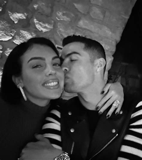 Gorgeous On Twitter جورجينا عبر الإنستقرام عشاء مع الحب ️ T