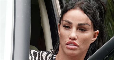 Katie Price Debuts New Nose Job Lips And Cheeks As She Collects Seized Range Rover Mirror Online