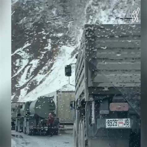 ლარსის გამშვებ პუნქტზე ათეულობით სამხედრო დანიშნულების მანქანა გადაადგილდება ლარსის გამშვებ