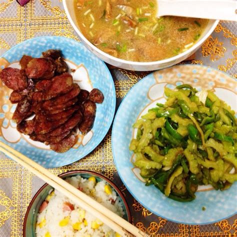 农村一个人的晚餐图片 农村四菜一汤图片 乡村晚餐图 大山谷图库
