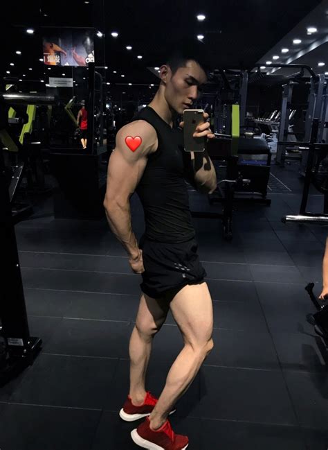 人鱼线长啥样人鱼线马甲线人鱼线是什么大山谷图库