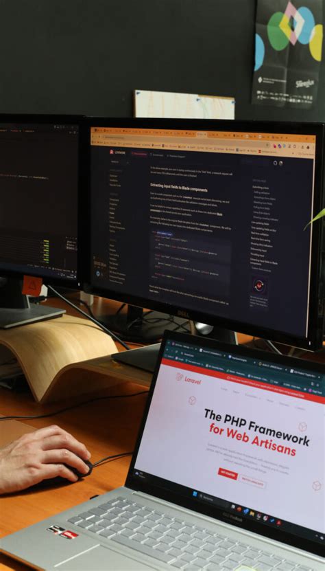Agence Laravel Rennes Concept Image