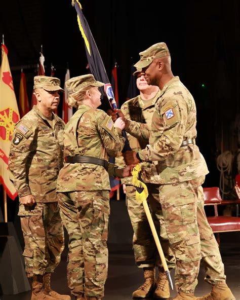 U S Army Cascom And Fort Gregg Adams Welcomes New Commanding General