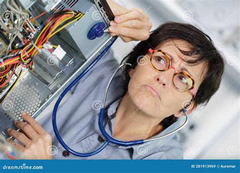 She Dealing With Broken Pc Parts Stock Image Image Of Online Chain 281913969