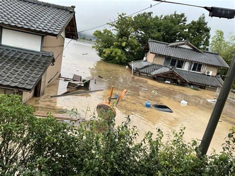 Biwako10 On Twitter Daikoshinkansai 1時間に約90ミリの猛烈な雨が降ったとみられ「記録的短時間大雨