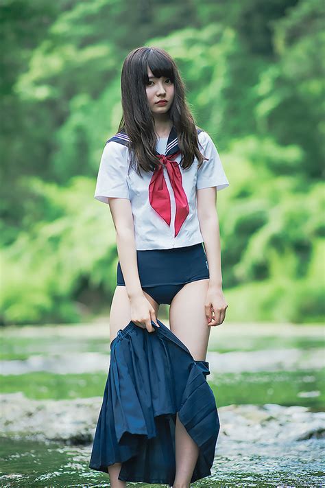 青山绿水间 水手死库水 18岁在校大学生乃月のの水手服写真集 第 2 页 和邪社