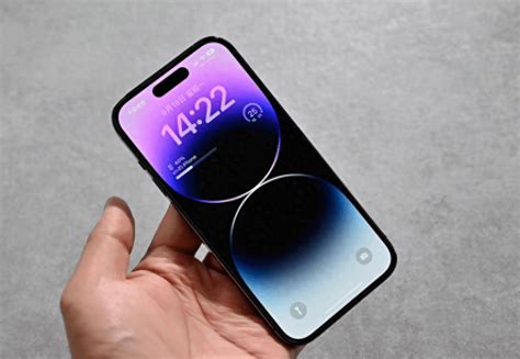 Iphone15和mate60正面对决，谁才是大赢家？专家：排除华为和苹果系列问题手机