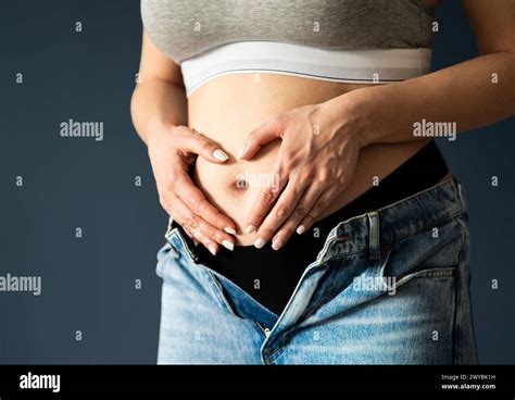 Very Early Pregnancy Belly Top 14 Symptoms Of Pregnancy Dr Lal