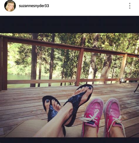 Suzanne Snyders Feet