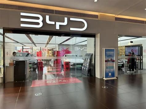 마트 갔다가 전기차가격 보고 바로 계약파격 세일에 중국 지방서 불티