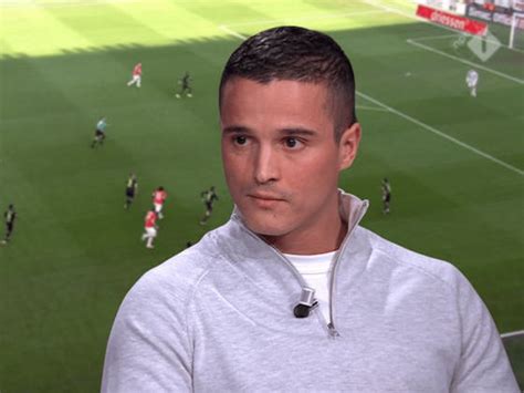 Afellay Alsof Het Hem Niets Kan Interesseren Alsof Hij Met Zijn