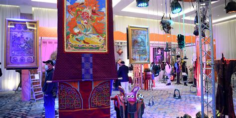 Соёлын бүтээгдэхүүн үйлдвэрлэгчид шилдэг бүтээлээрээ үзэсгэлэн дэлгэлээ