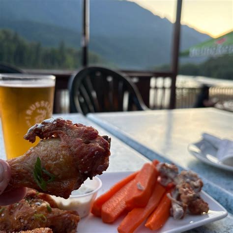 The Watershed Grill Brackendale Restaurant Reviews Photos And Phone