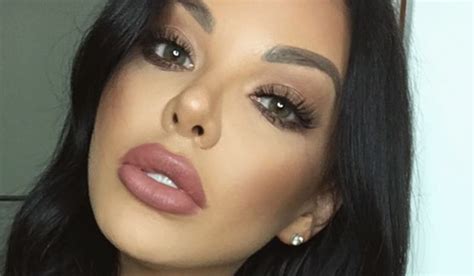 Vivian Kindle Bio Age Height Models Biography