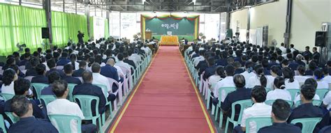 နိုင်ငံတော်စီမံအုပ်ချုပ်ရေးကောင်စီဥက္ကဋ္ဌ နိုင်ငံတော်ဝန်ကြီးချုပ် ဗိုလ်ချုပ်မှူးကြီး မင်းအောင်လ