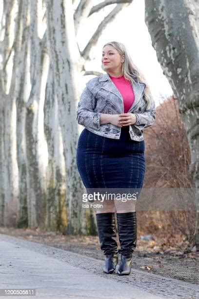 Plus Size High Heels Photos And Premium High Res Pictures Getty Images