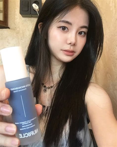 박가니 협찬 Nuriclekr 스킨 케어 첫 단계에서 사용하고 있는 ”뉴리클 락토 엑소좀 블루 도즈dose” 모공 타이트닝부터 피부결 케어까지 한번에😎 패키징도