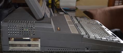 Toshiba T5200 100 Laptop Pics