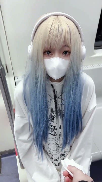 故事的开始总是温柔至极！ 戴口罩的女孩 Vlog日常 地铁偶遇 萝莉 小短腿 美女 Fyp 短剧 情侣 恋爱 感情 Youtube