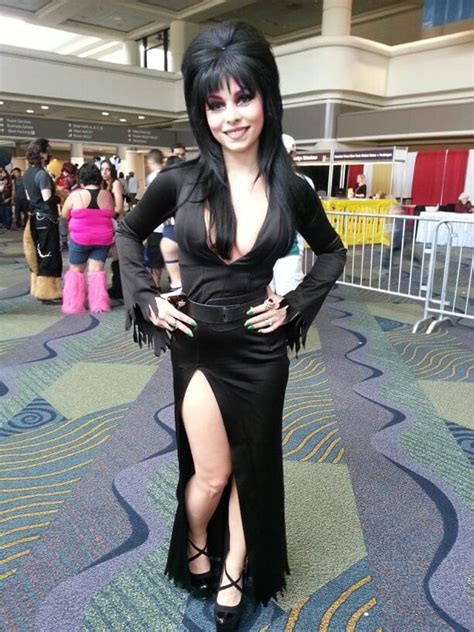 Elvira Sexy Cosplay Para Halloween Blog De Comics