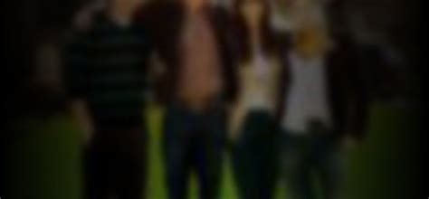 The Joneses 2009 Nude Scenes Pics And Clips Ready To Watch Mr Skin