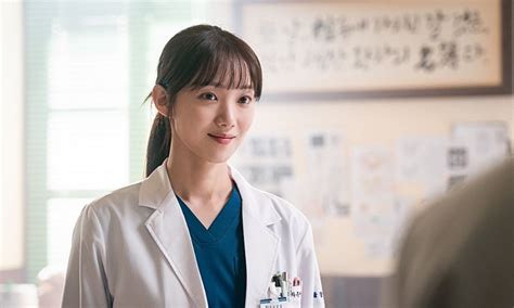 이성경 똑 부러지는 선배 의사 모드 On 낭만닥터 김사부3