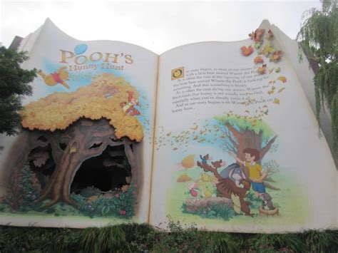 Essential Tokyo Disneyland Tips Including Tokyo Disneysea Tips