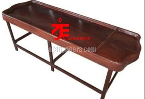 Frp Massage Table With Crca Stand Manufacturer Supplier From Vadodara