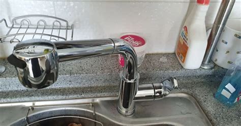 갑자기 수전이 터져서 빠른 교체가 절실했는데 연락도 빨리 받아주시고 당일 방문 바로 해주셔서 좋았어요 친절하시고 작업 깔끔하게 해주셨어요 숨고 숨은고수