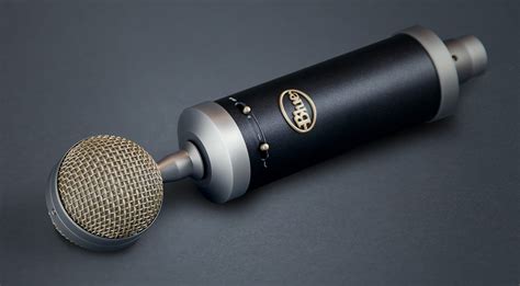 Blue Microphones' Bottle Mic Locker - 4 tube mics in one! - gearnews.com