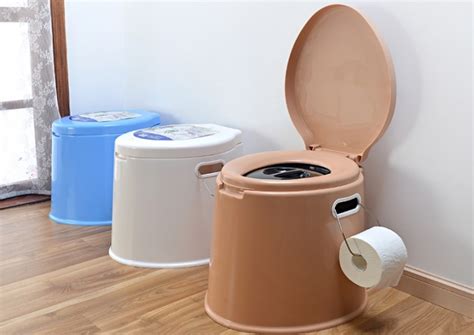 Как выбрать биотуалет для дачи. Основные характеристики и устройство