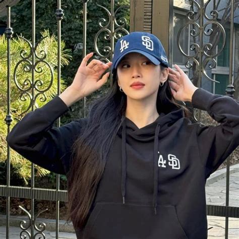 문가영 난리난 여자 연예인 볼캡 여성 Mlb 엠엘비 캡 모자 추천 브랜드 가격은 네이버 블로그