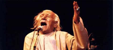 The Searing Songs Of Pathane Khan Pakistans Much Loved Folk Singer