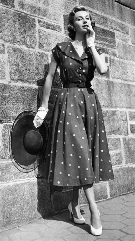 The Best Fashion Photos From The 1950s 1950s Fashion 1950 Fashion
