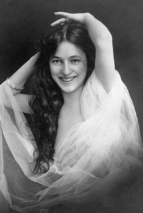 Evelyn Nesbit Biography