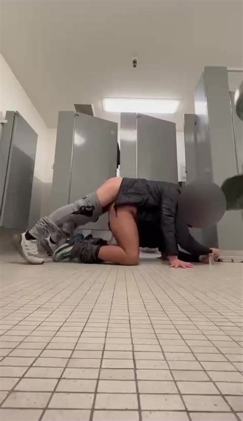 Cruisers Fuck In Public Restroom ThisVid