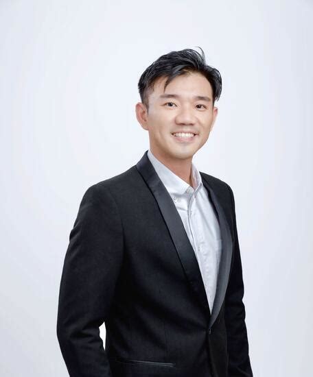 Chew Chee Yee From The Roof Realty Sdn Bhd E 1 160510 Profile