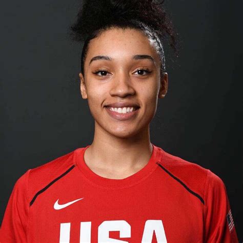 Brea Beal Biography Wiki Height Age Net Worth Parents Boyfriend Stats More