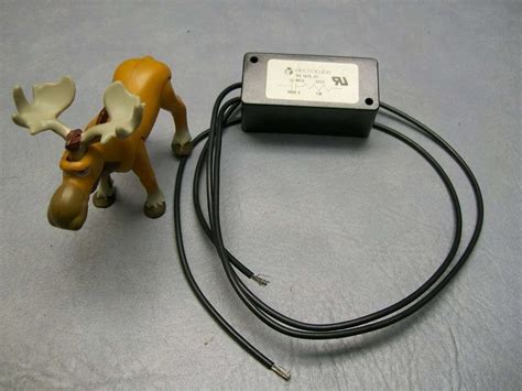 RG 1676 31 Electrocube RC Networks SINGLE PHASE 1000V Noise Suppressor