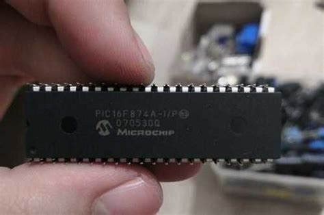 Restore Microchip PIC LF A Flash Program IC Crack Service MCU Crack Service