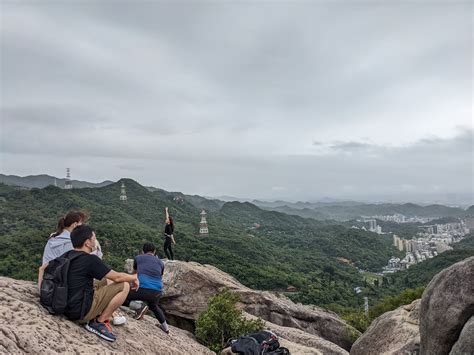 Bubuchen的旅遊記事本 出來放風。 氣象預報是個下雨的日子，結果今天天氣涼爽，是個登山的好日子。