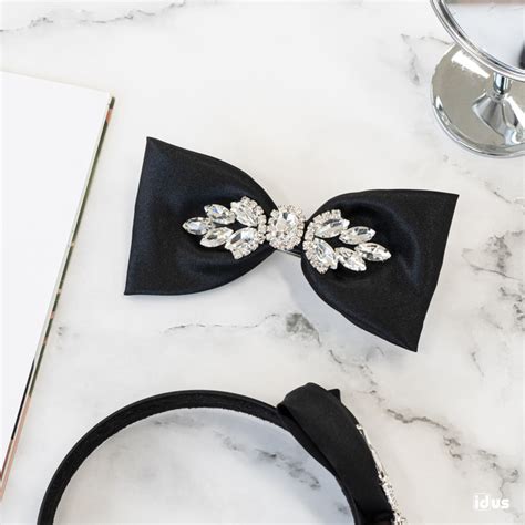 블랙and화이트 빅 리본 헤어밴드 제니 왕리본 머리핀 아이디어스