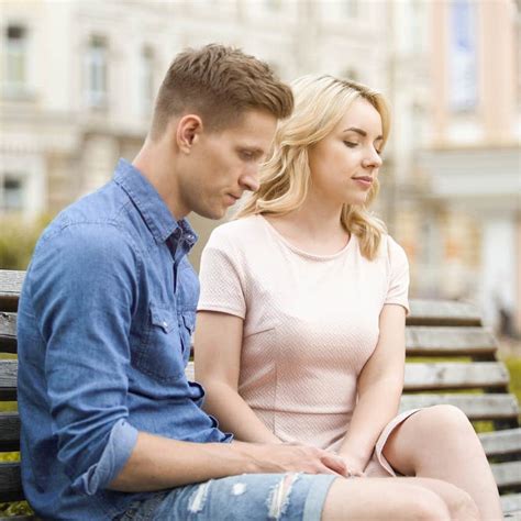 10 Things People With Poor Social Instincts Do In Everyday Life Yourtango