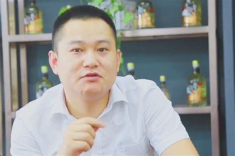 酒后头痛，喝杯小酒透一透，真的管用吗？酒知识 解酒 傲百年凤凰网视频凤凰网